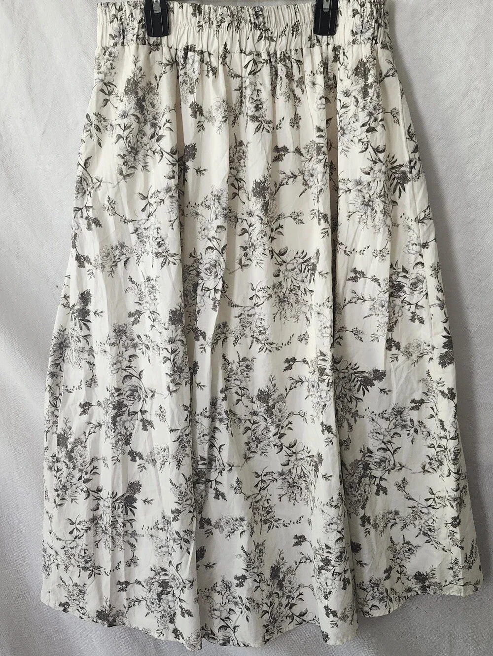 Moon River | Skirts | Moon River Pleated Floral Toile Midi Skirt In ...